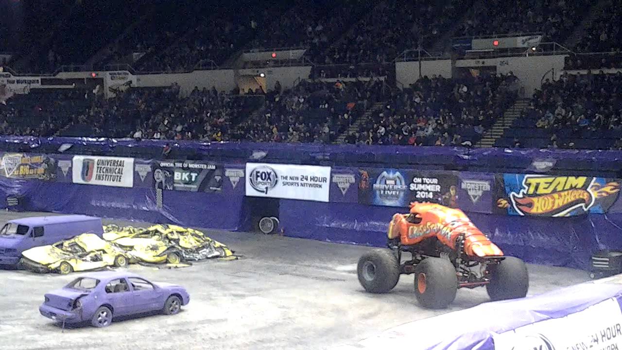 Monster jam! - YouTube