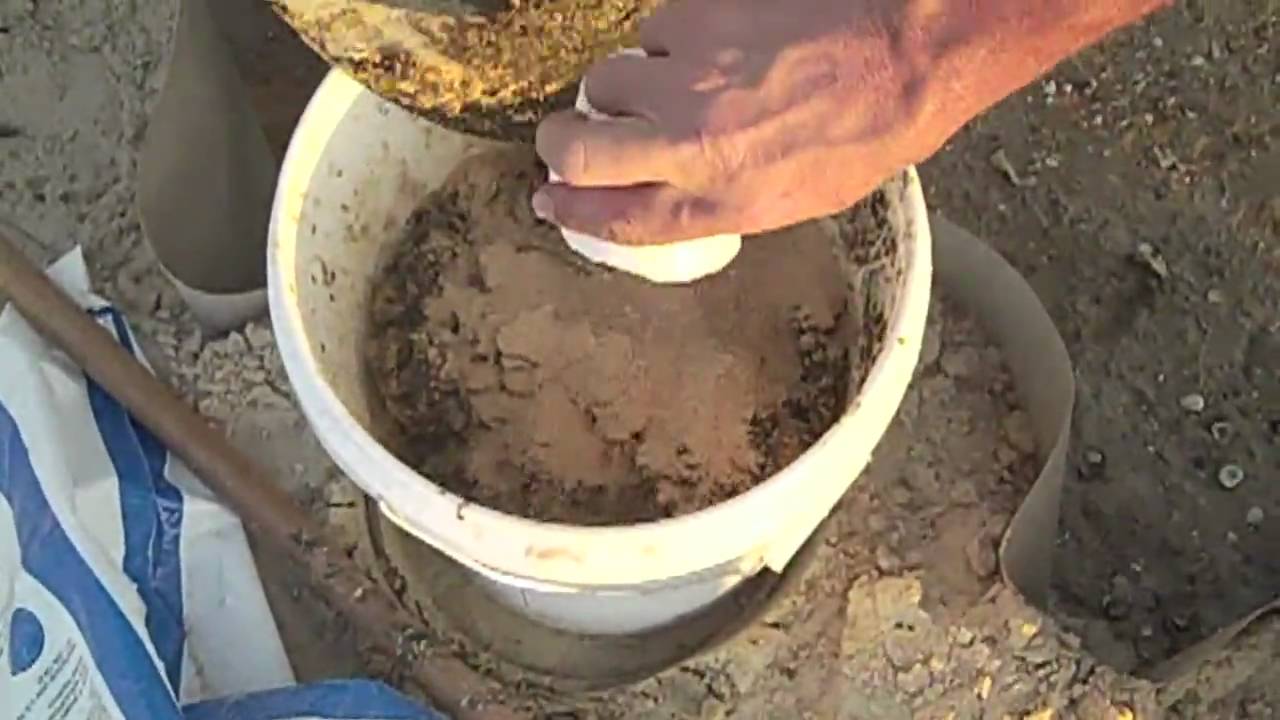 Nature's Broom Gulf Coast oil spill cleanup demo - YouTube