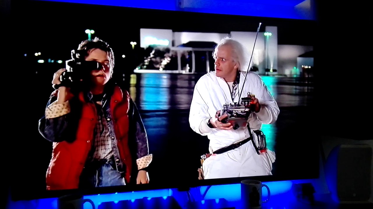 Back to the futur Scène DeLorean 88 miles à l'heure - YouTube