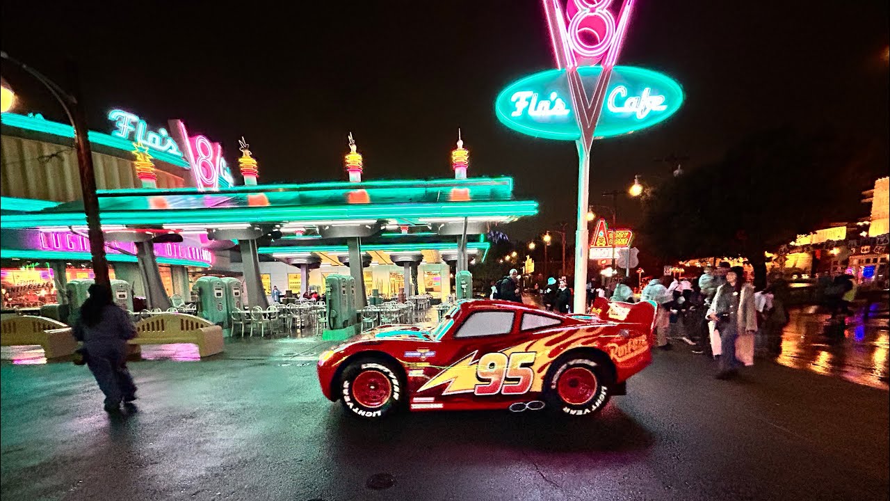 Radiator Springs Racers - Full Ride POV (at night) 4K HD - YouTube