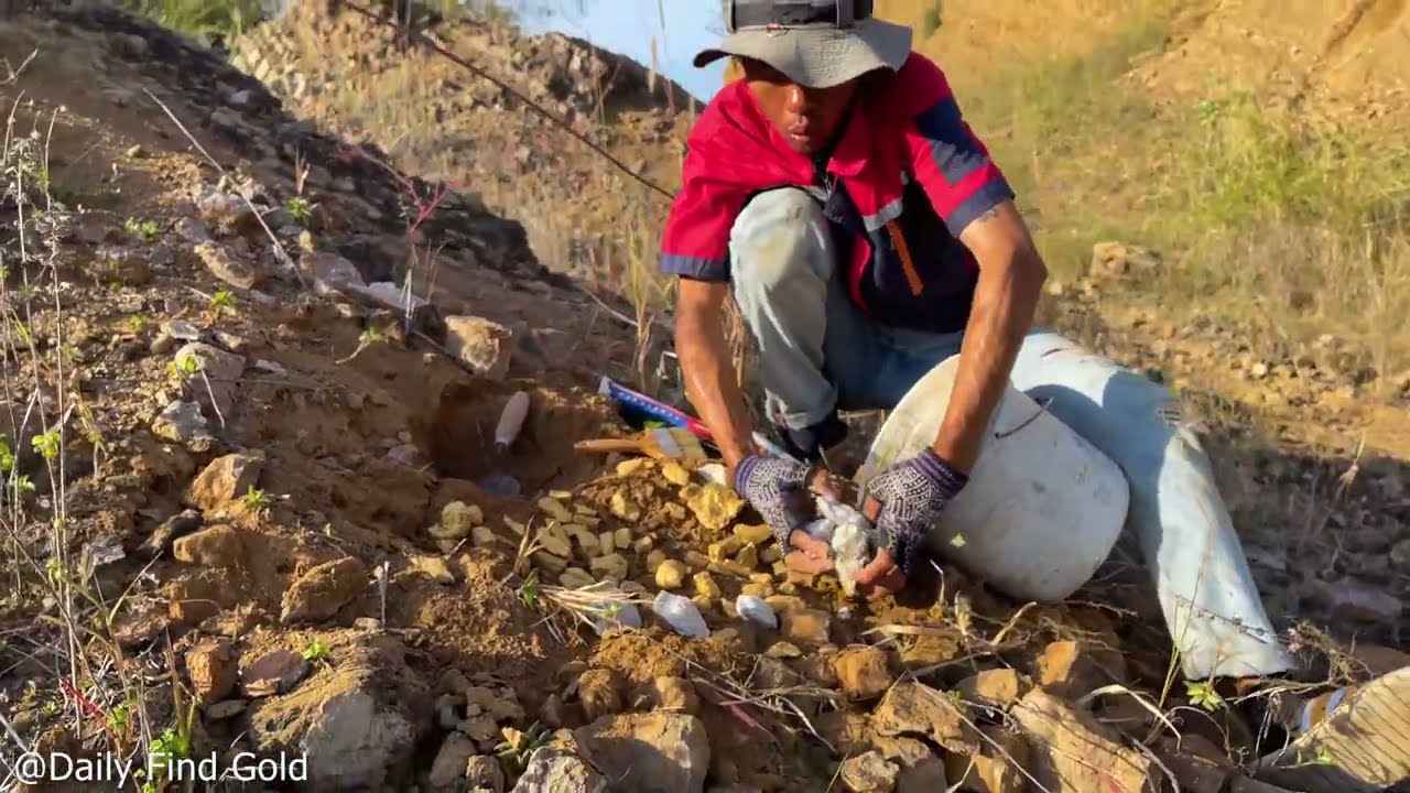 Unbelievable! Explore the Wold of Gold Mining a lot - Lucky K9 DOG ...