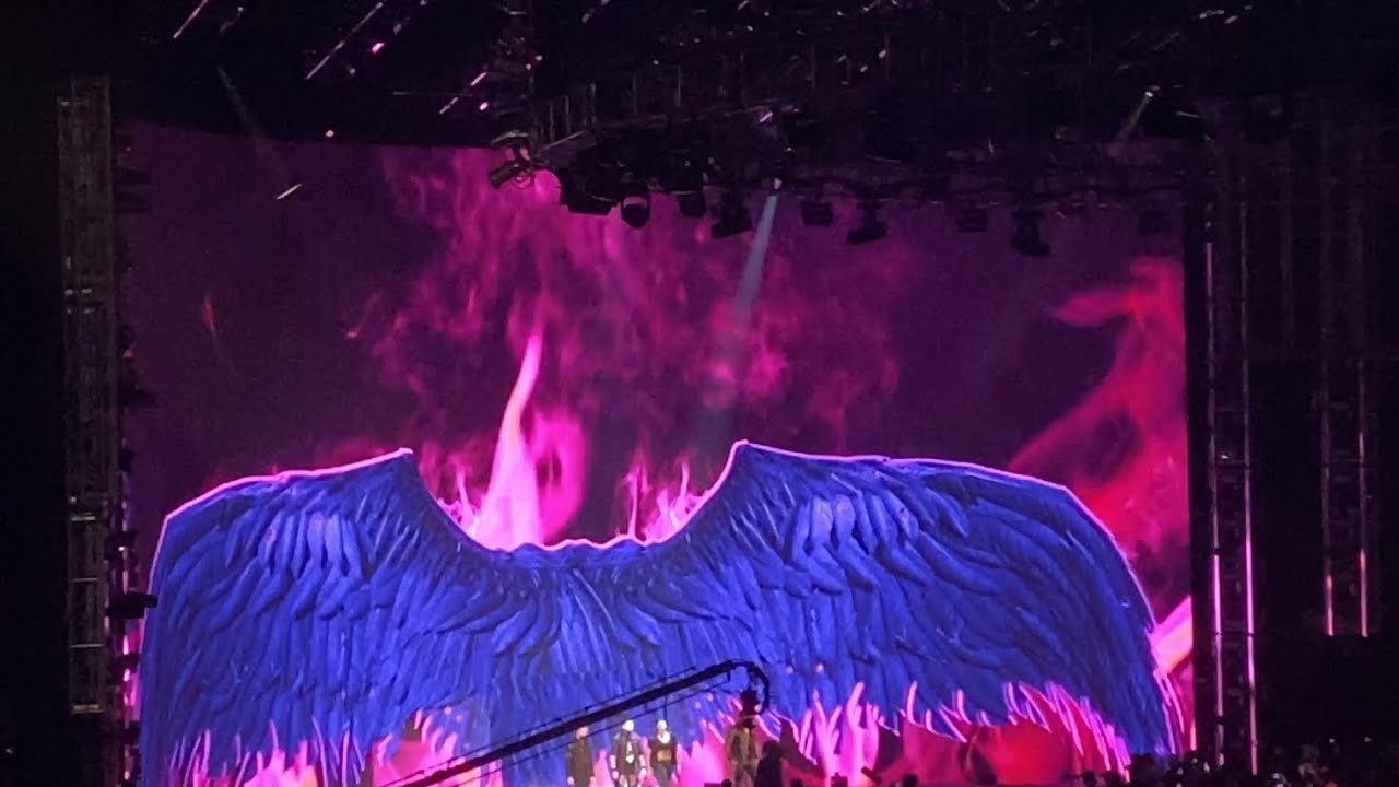 Judgment Day Entrance LIVE At WWE Raw 30TH Anniversary - YouTube