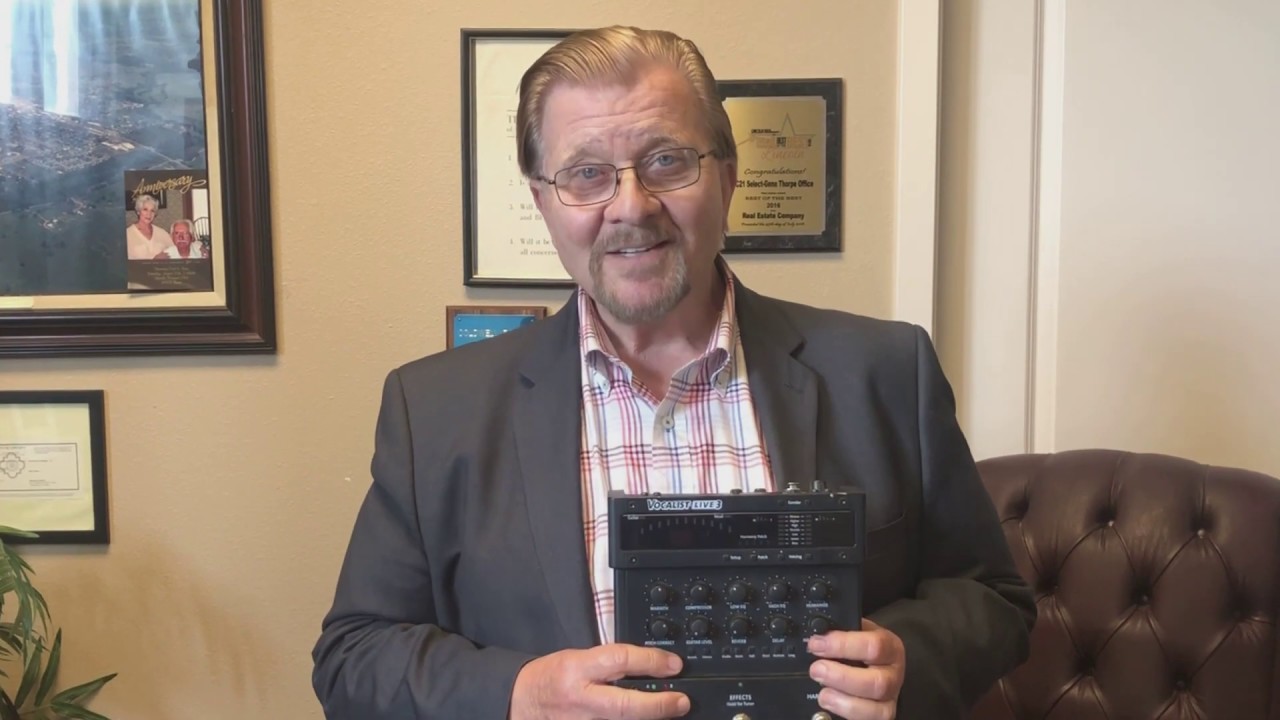 Digitech, Vocalist Live 3 Vocal Harmonizer. - YouTube