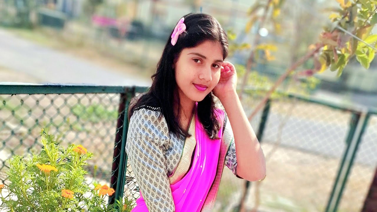 Manvi tyagi is live - YouTube