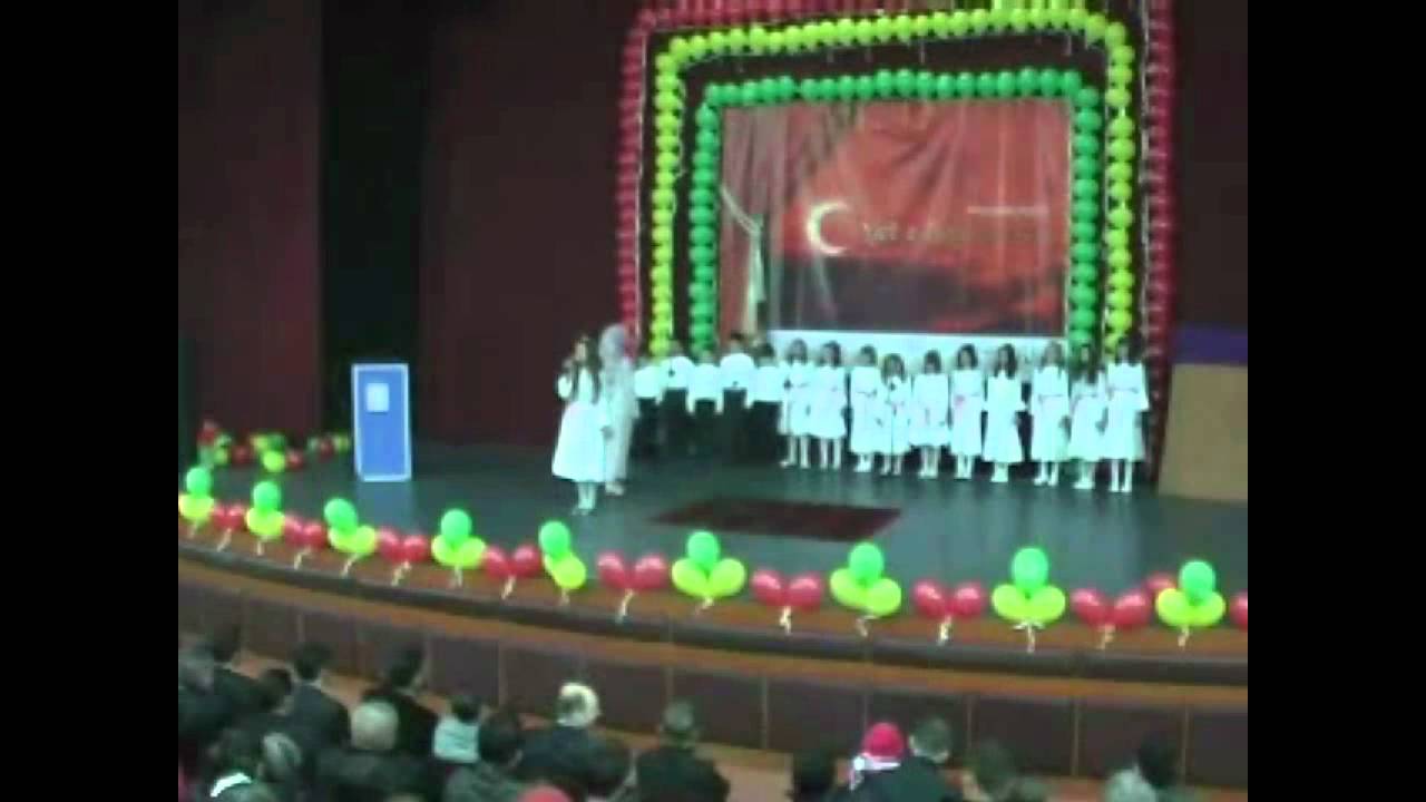 Nazlie Miftari - Me fat Bajrami- (Live) - YouTube
