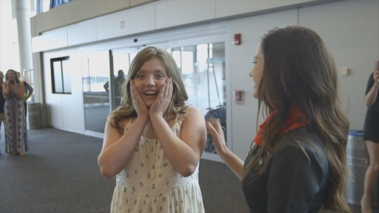 13-Year-Old Aspiring Actress with Cystic Fibrosis Gets Surprised with ...