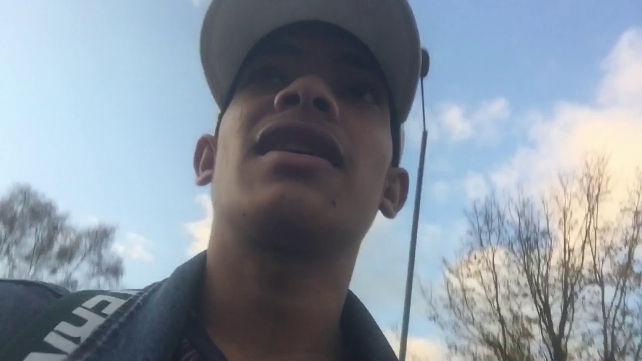 My first vlog. ( FIREWORKS BACKFIRES!!!) - YouTube