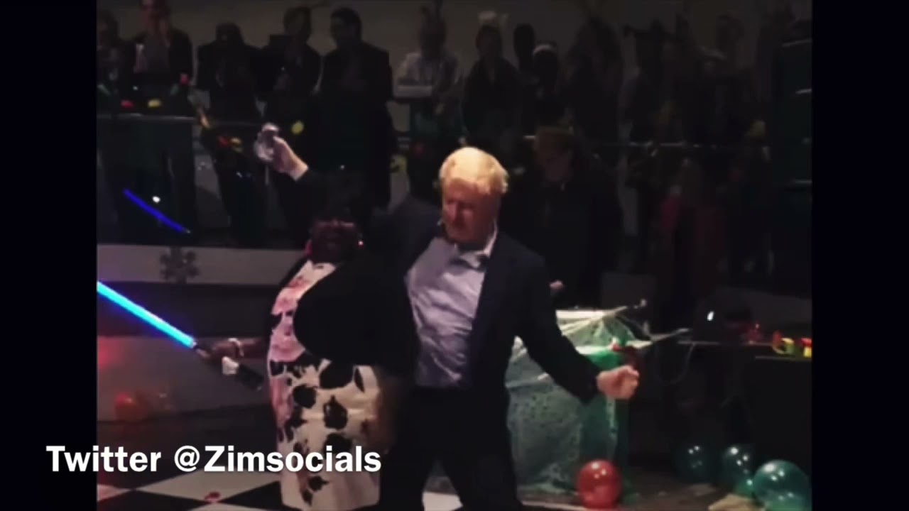 Boris Johnson Dancing at the Party - YouTube