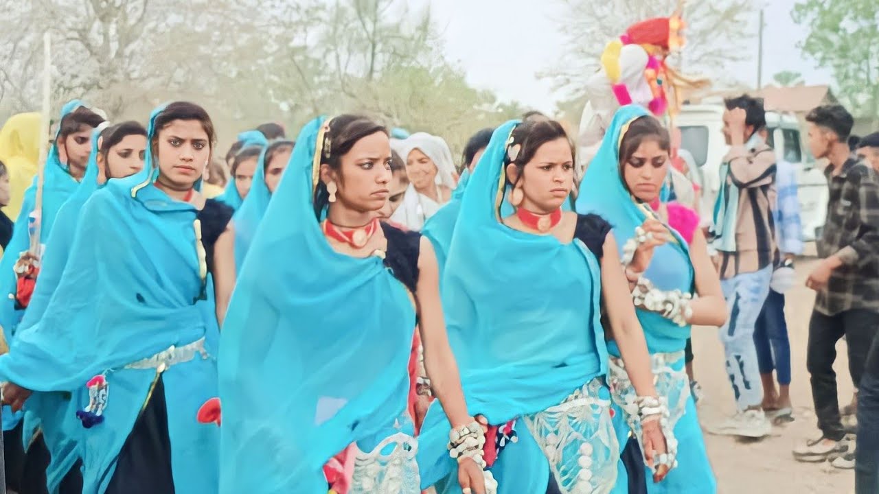 तारी भी जुवानी।।TARI BHI JUWANI।। आदिवासी डांस वीडियो।। AADIWASI Dan's ...