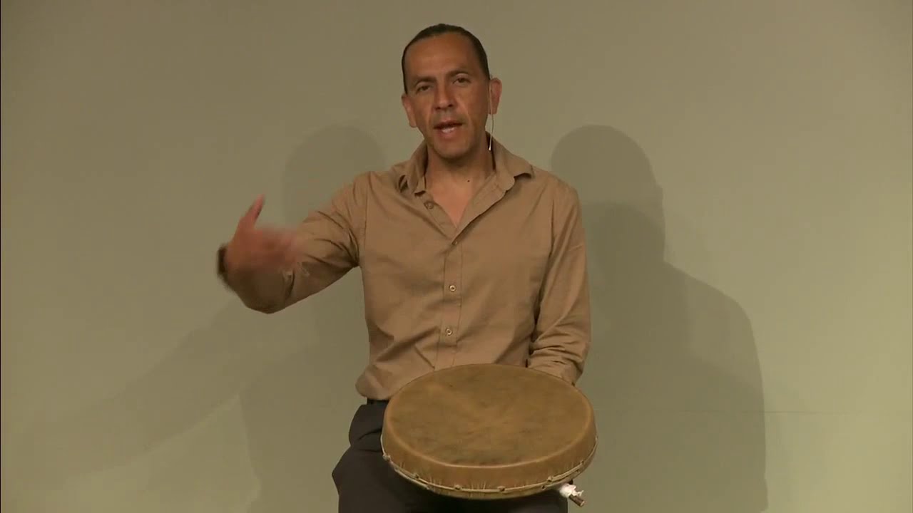 Shane Doyle (Apsaalooke/Crow) Sings Doorway Style Song - YouTube