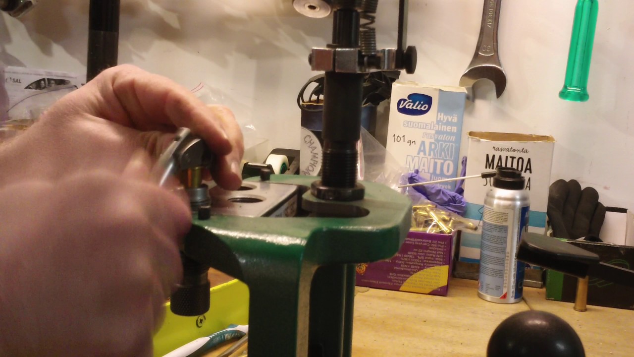 Berdan decapping Berdan nallinpoisto - YouTube