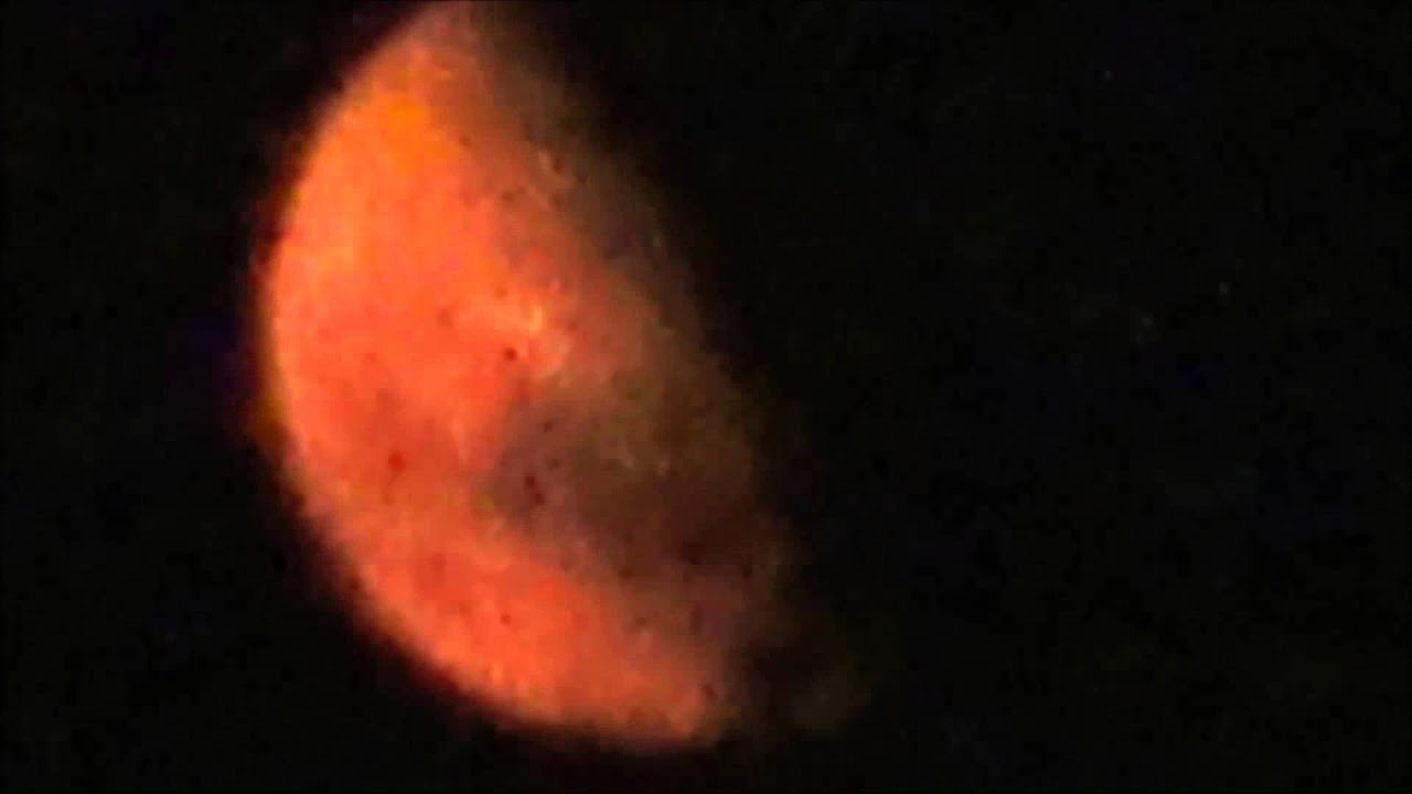 Moon turns red as it is covered by a cloud of smoke?Melbourne Australia ...