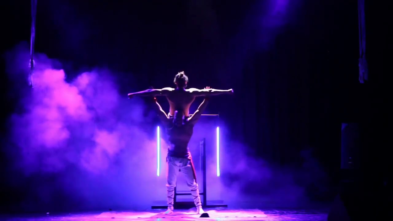 Acrobatics Duo @ Street workout *Bar Generations* - YouTube