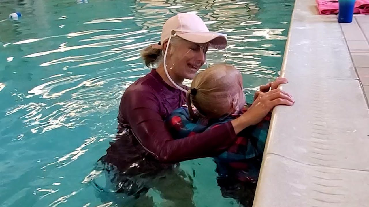 Sylvie & Wesley in ISR (Infant Self-Rescue) Swim Lessons - YouTube