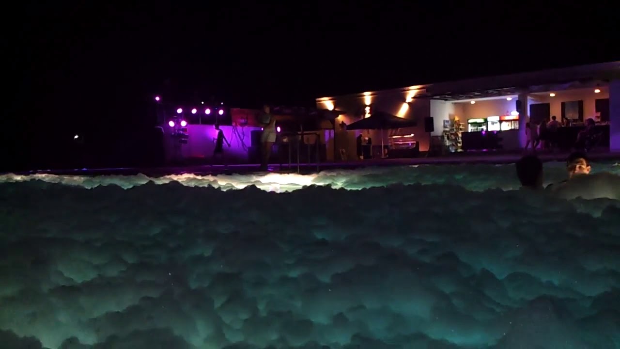 Spuma Party , Tunuri de spuma - YouTube