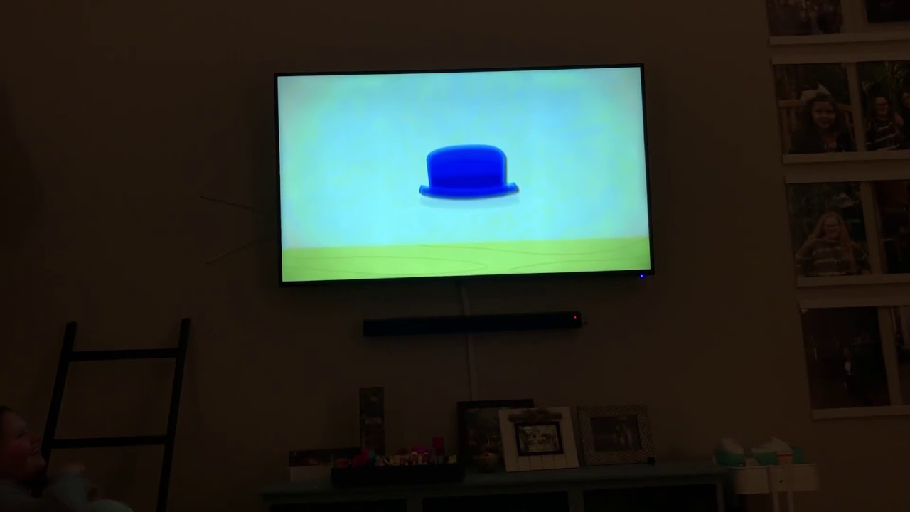 Kids watching Color Crew - YouTube