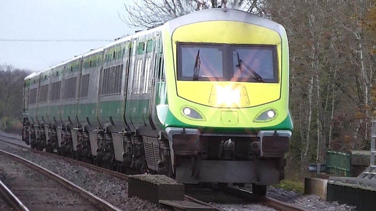 Irish Rail Mark 4 Intercity Train + 201 Class Loco - Monasterevin ...