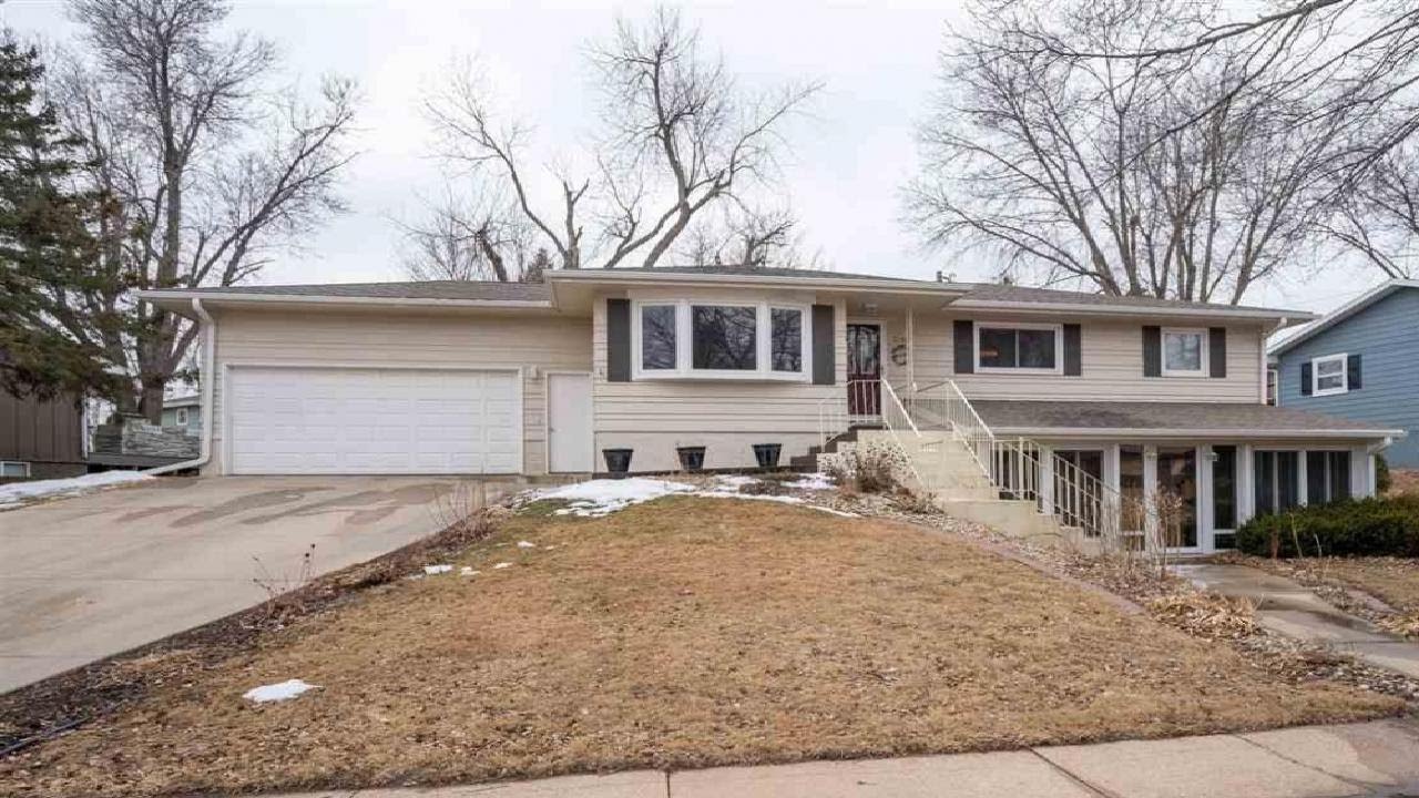 3105 S Williams Ave, Sioux Falls, SD Presented by Taylor Templeton ...