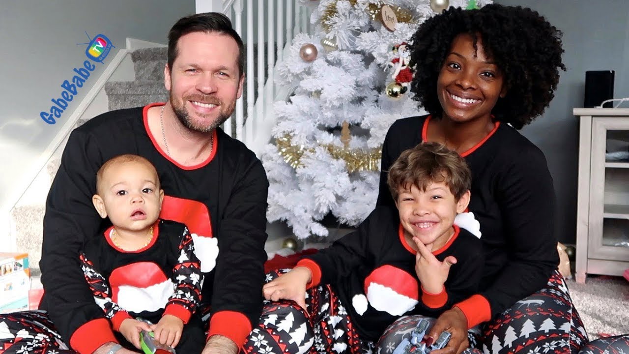 REAGAN'S FIRST CHRISTMAS!!🎄| GABEBABETV CHRISTMAS SPECIAL 2018 - YouTube