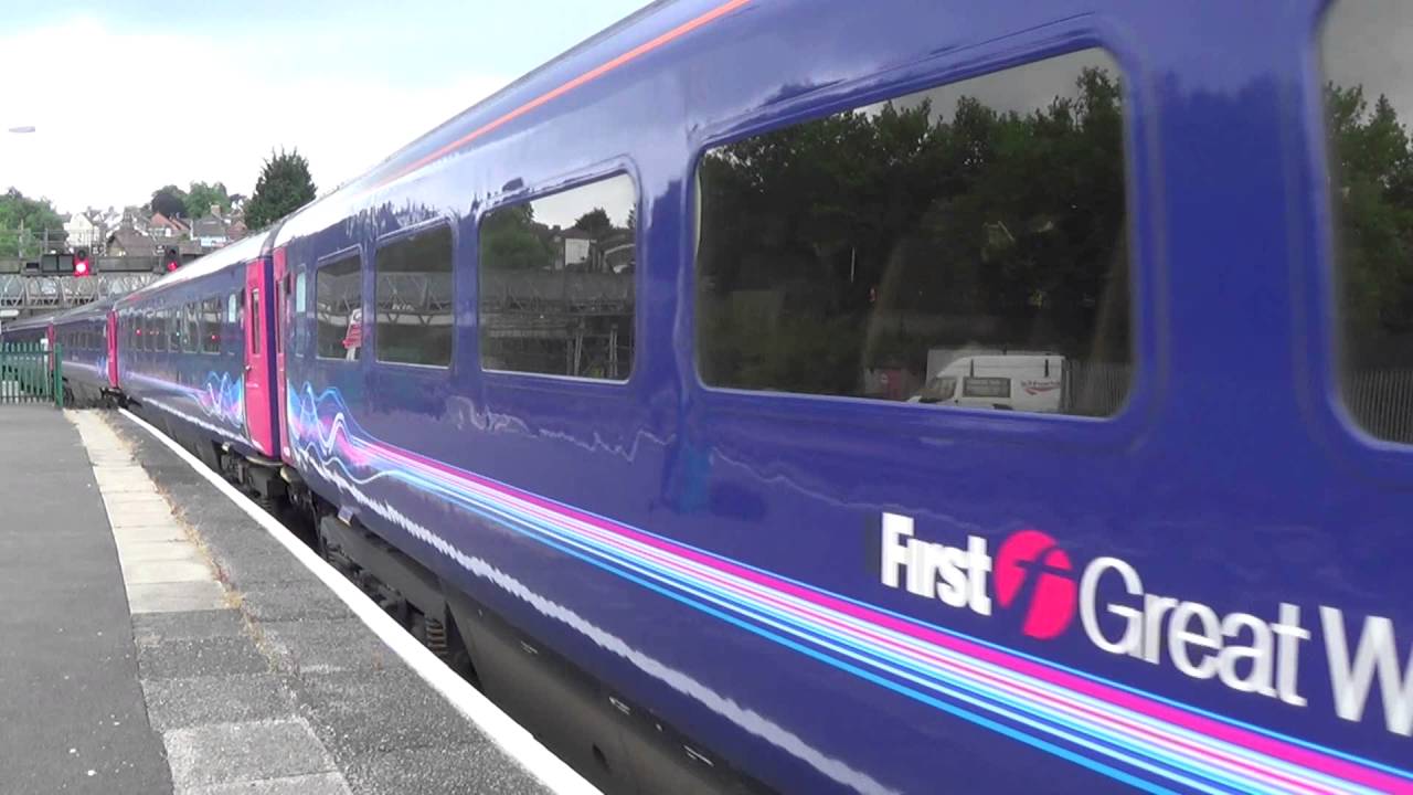 Inter-City 125 HST (43002) 'Sir Kenneth Grange' arrives into Newport ...