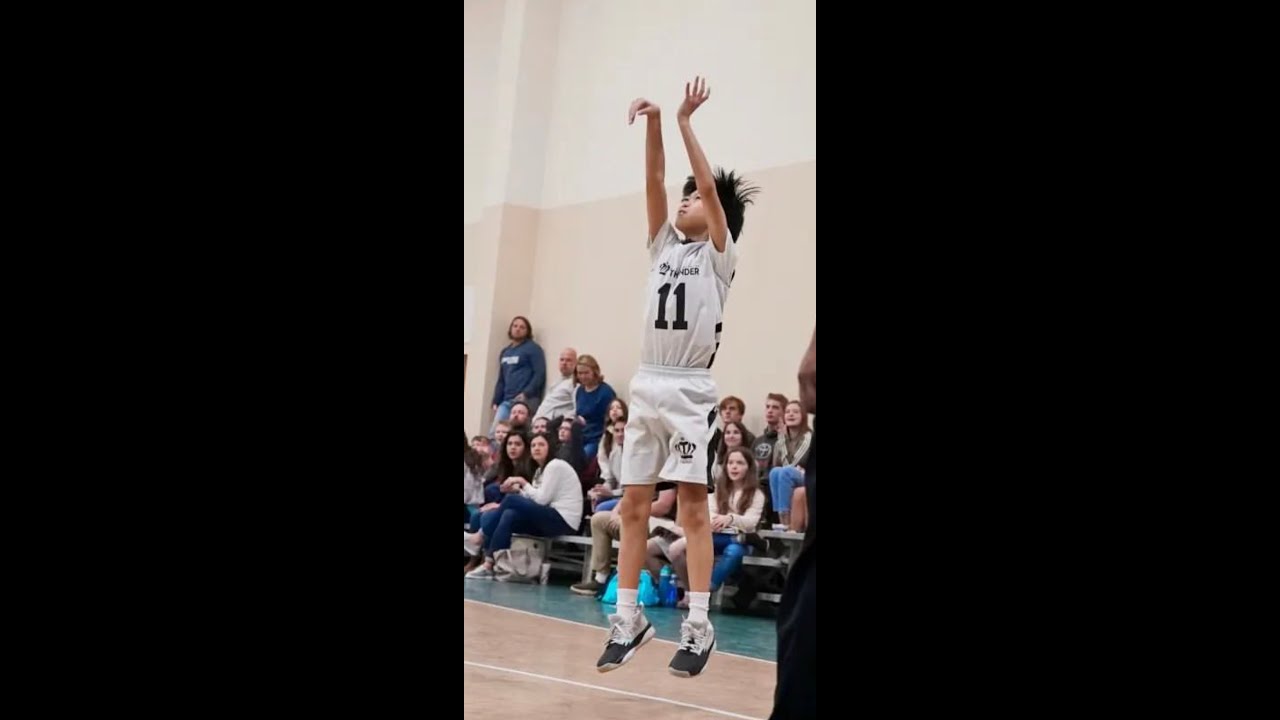 Leo 2022-2023 winter basketball scoring highlights - YouTube