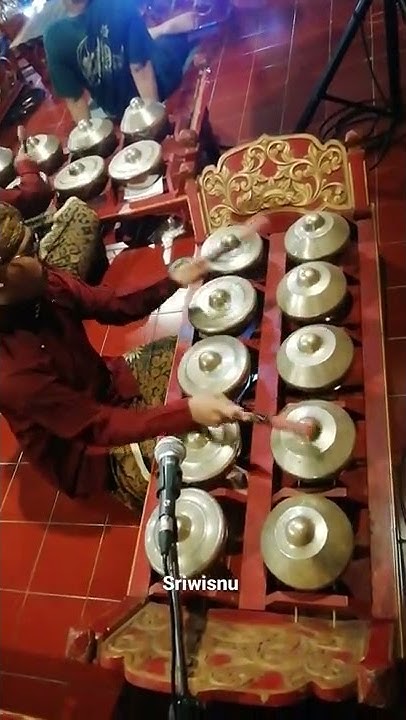 BONANG Asyiknya Gamelan Jawa / Javanese Gamelan Music Jawa #shorts - YouTube
