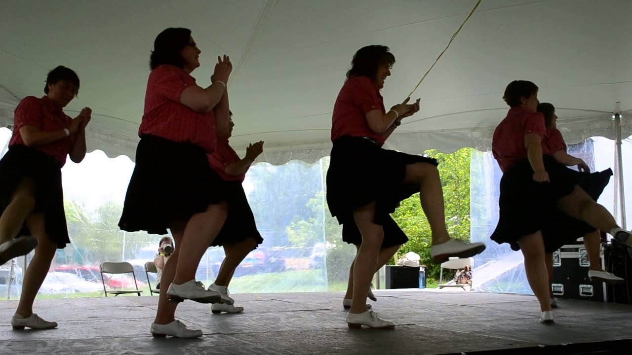 Rocky Top - Skyline Country Cloggers - YouTube