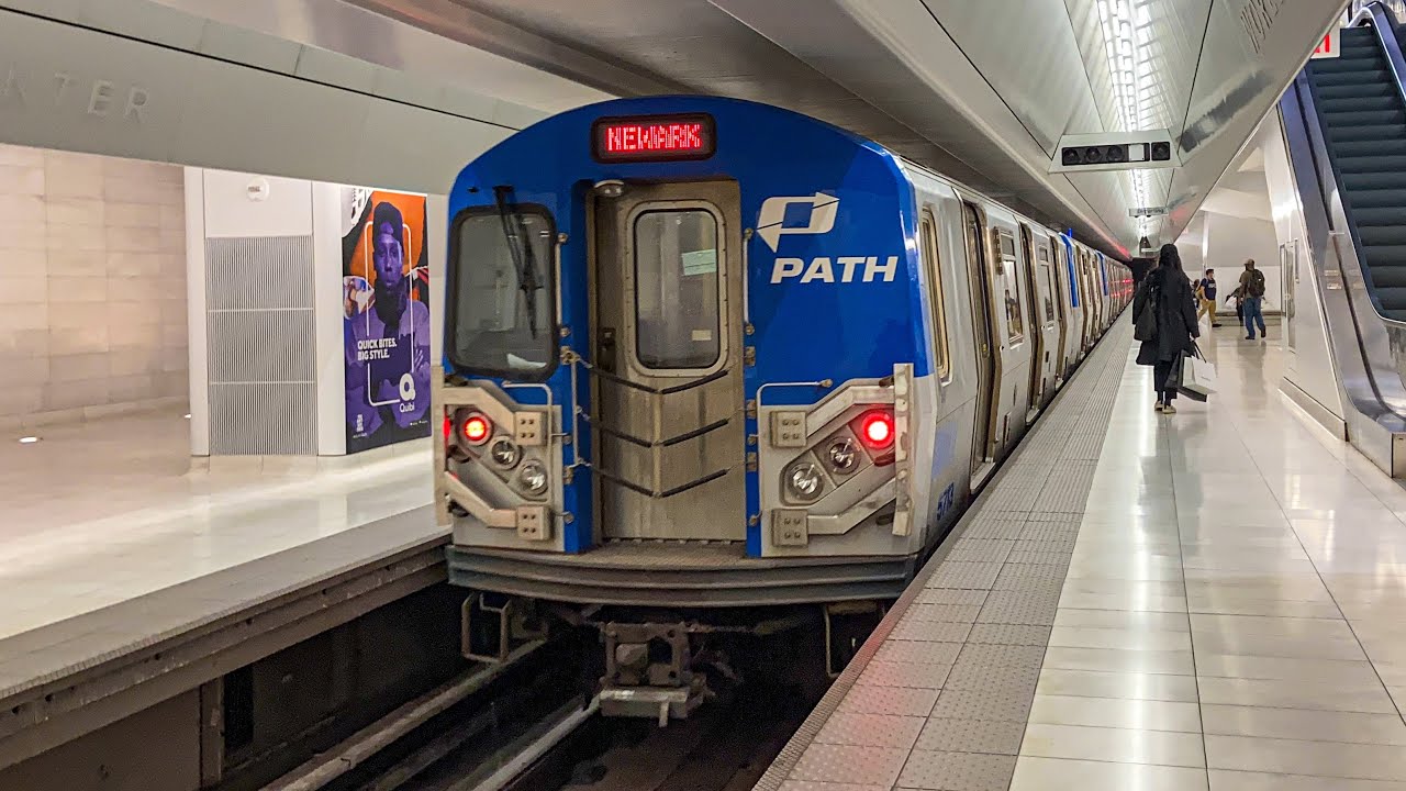 PATH PA5 Newark train at World Trade Center - YouTube