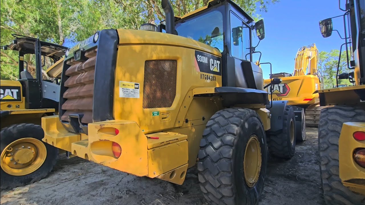 CAT 930M Loader 3000 Hour Service | Oil Change, Filter Replacements ...
