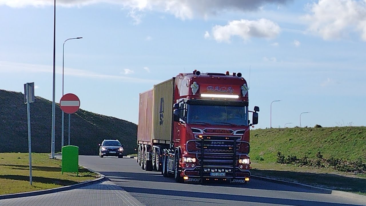 Scania R500 V8 z Firmy „Baca” zawitała na MOP Kamień. - YouTube