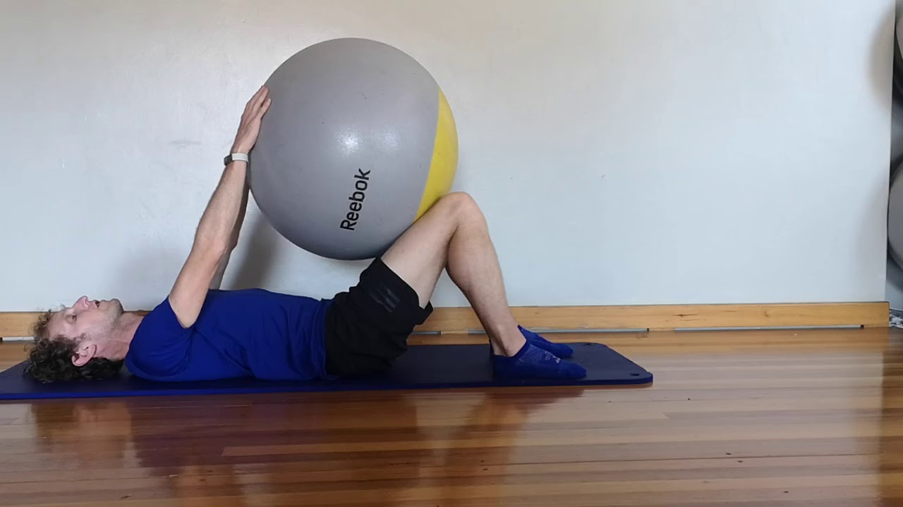 Stability ball single leg iso crunch - YouTube