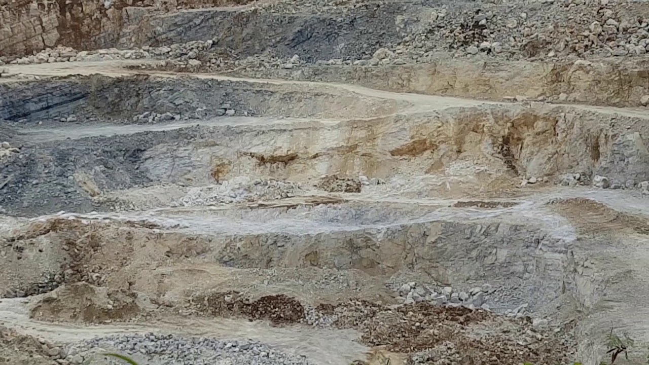 rock blasting open pit #2 - YouTube