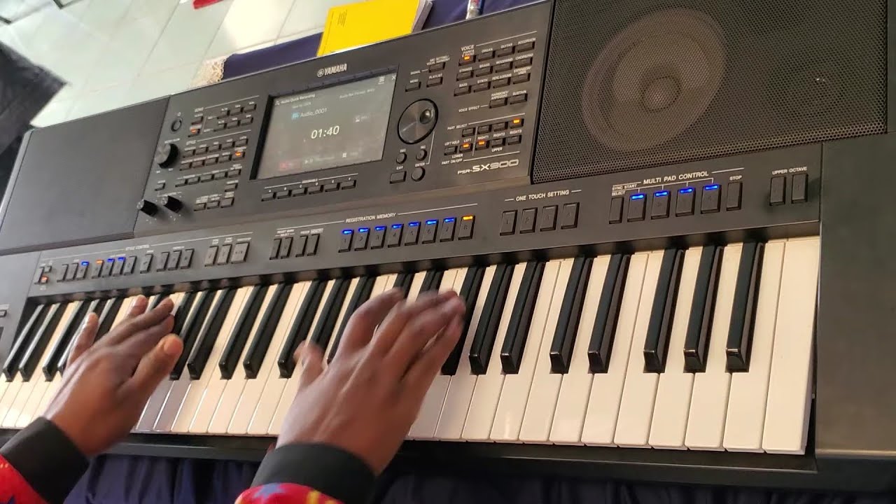 LEVI PRO- SUNDAY SERVICE LIVE SEBEN ATMOSPHERE - YouTube