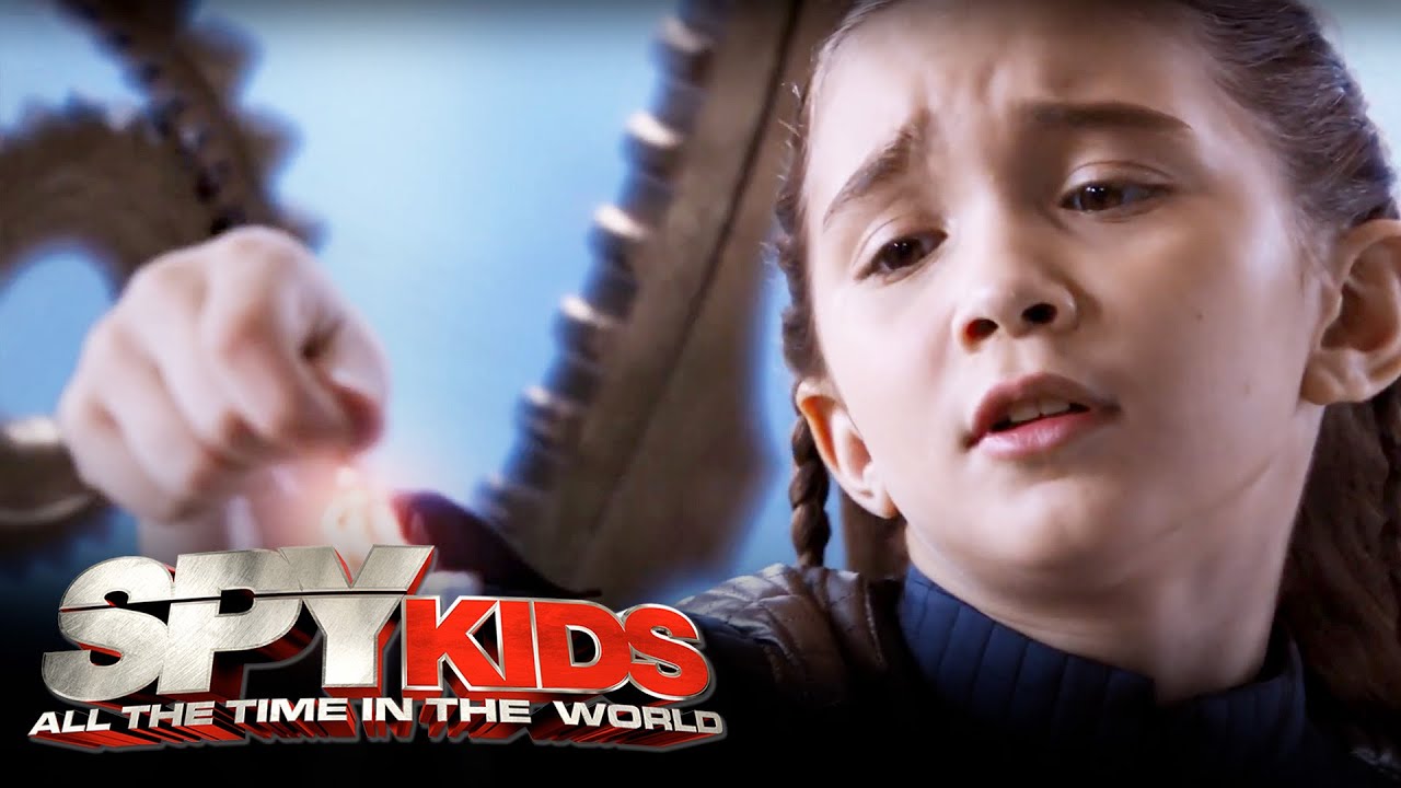 'The Whole Family Defeats Tick Tock' Scene | Spy Kids 4 - YouTube