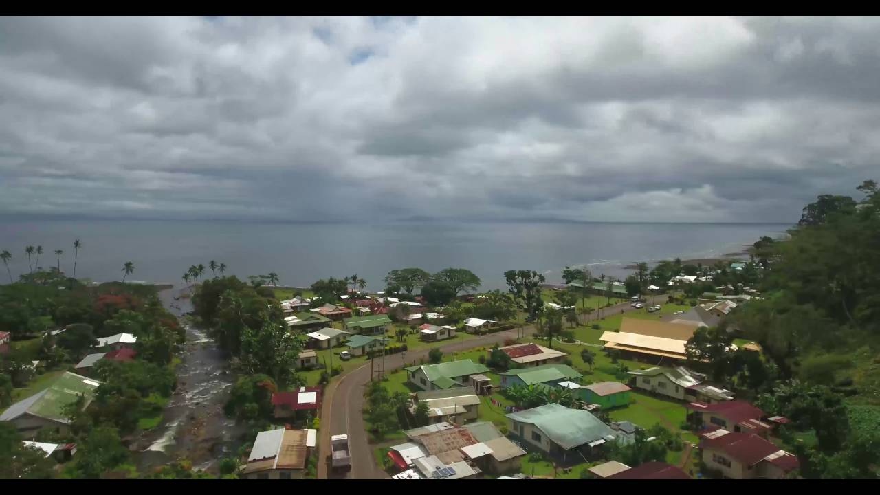 Time lapse video in Somosomo village (Taveuni) - YouTube