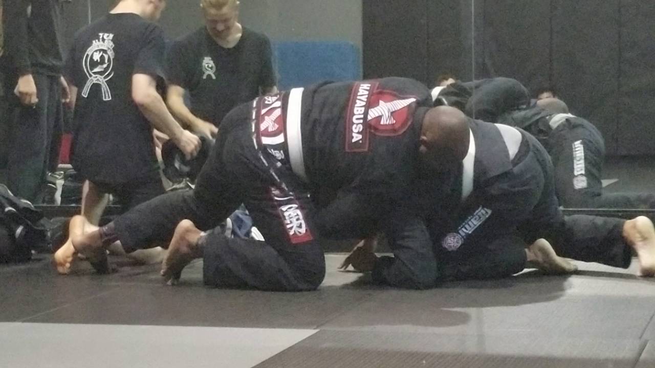 Battle Control BJJ - YouTube