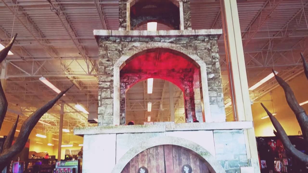 SPIRIT HALLOWEEN 2016 CLOCK TOWER THEME - YouTube