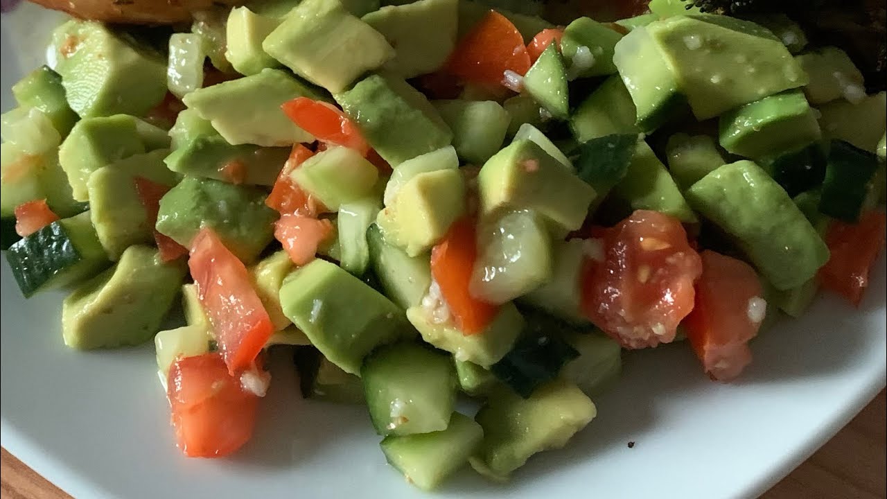 سلطة الافوكادو سهلة وسريعة 😍 وبطريقة بسيطة بمكونات موجودة بكل بيت 🏠 # ...