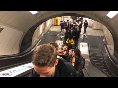 Zenélés a kettes metrón. Táncháztalálkozó  2014