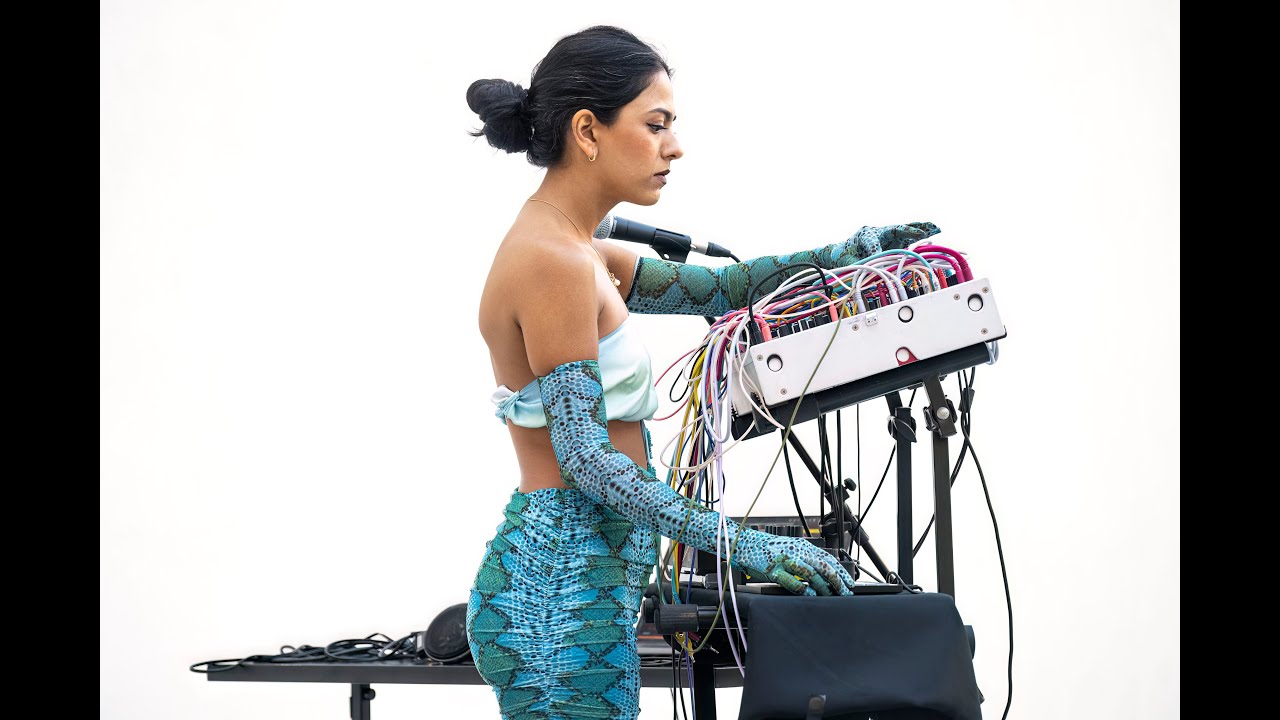 POCHEMUCHKA EXTENDED - ARUSHI JAIN - YouTube