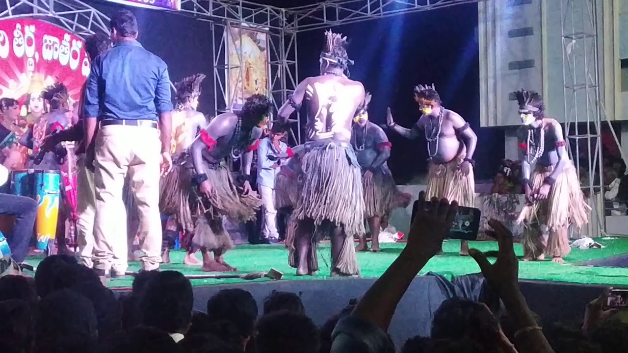 Cobra dance - YouTube