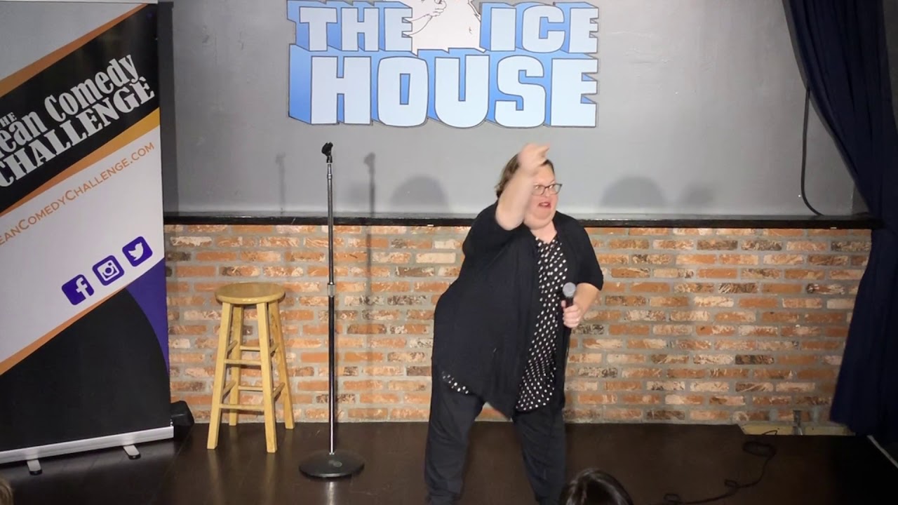 Andrea Caspari Night 1 Clean Comedy Challenge - YouTube