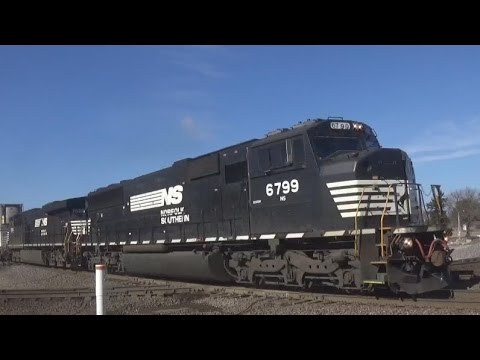 NS 6799- SD60M Leads Stack Train, Tolono, IL - YouTube