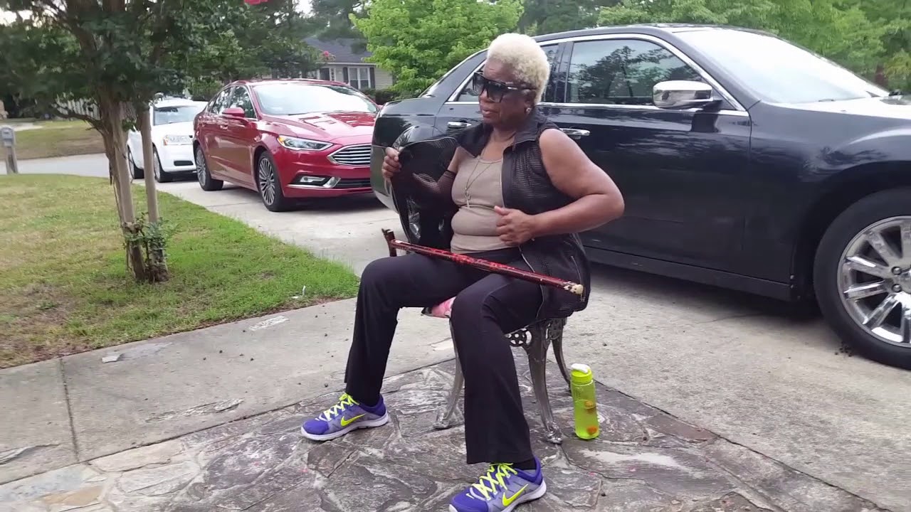 Walking & Talking! Mom, Lisa Are Athletes! - YouTube