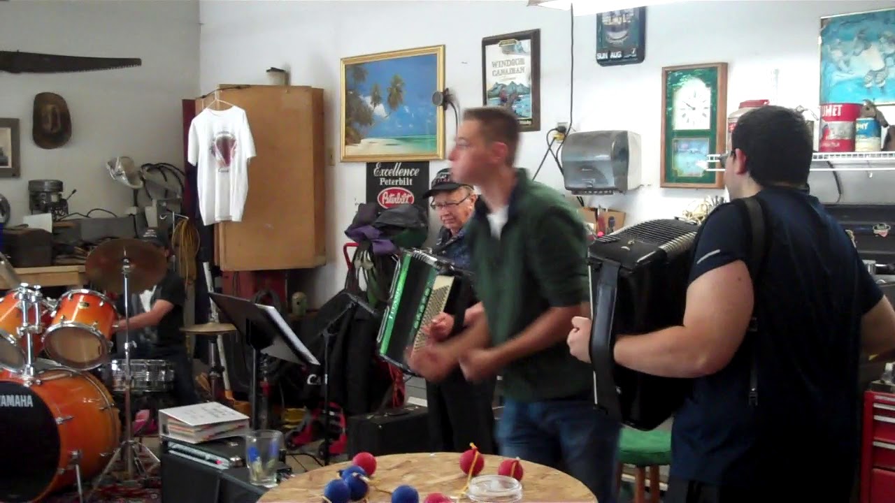 Chmielewski Funtime Band at Brett Borg's High School Graduation Party ...