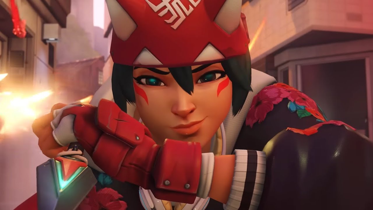 Watching Overwatch 2 New Hero Trailers and it's Updates - YouTube