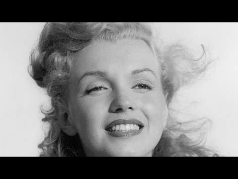 Marilyn Monroe on Long Island's Tobay Beach, Oyster Bay, New York, 1949 ...