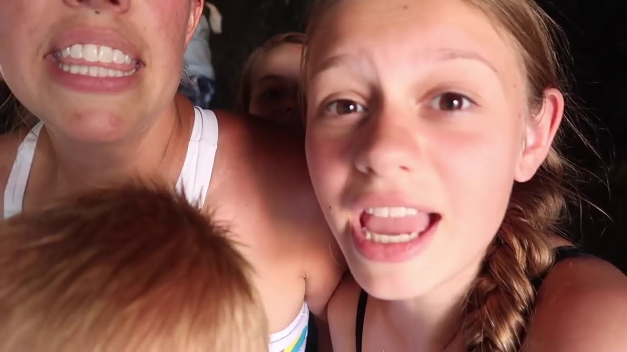 Tannerites! Let's HIDE in this WATER CAVE! WATER Park Hide And Seek ...