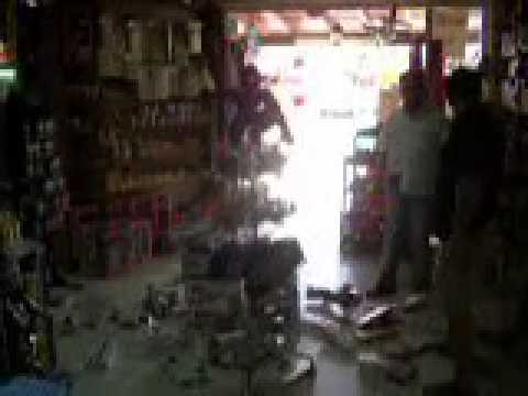 Cinnet geçiren marketçi