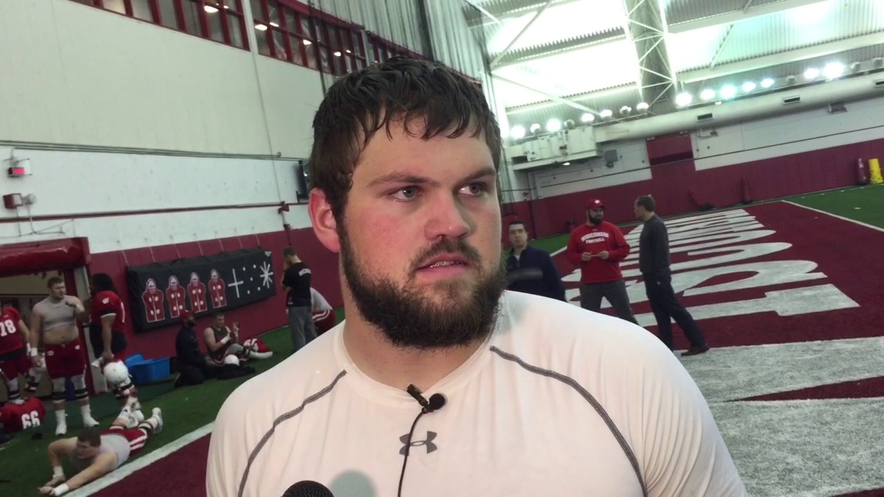 Wisconsin LT Ryan Ramczyk on hip injury, prep for Western Michigan ...